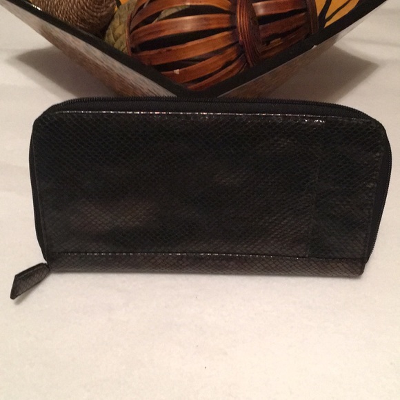 Tignanello | Bags | Tignanello Wallet Genuine Leather | Poshmark